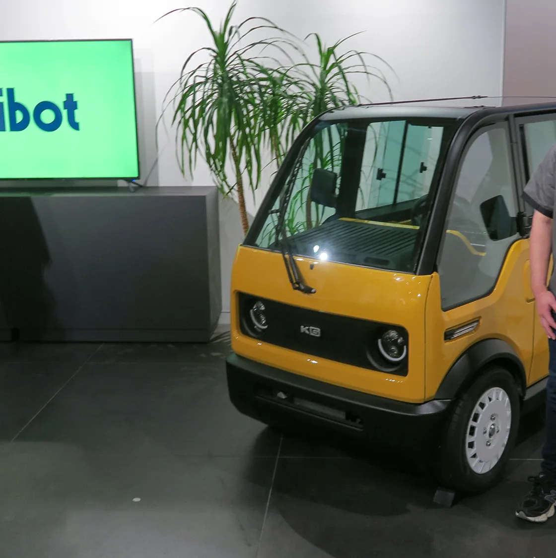 Mibot: O Mini EV que Revoluciona a Mobilidade Elétrica no Japão